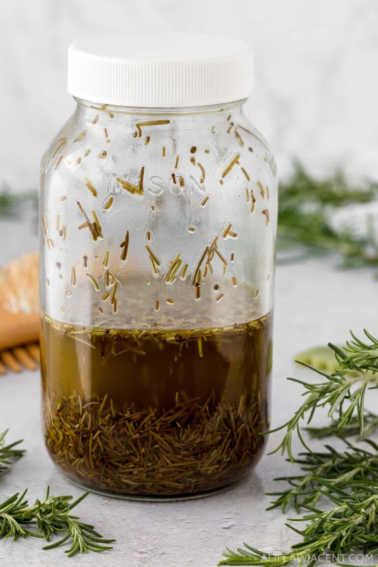 How to Make Rosemary Oil for Hair Growth: Potent DIY Recipe