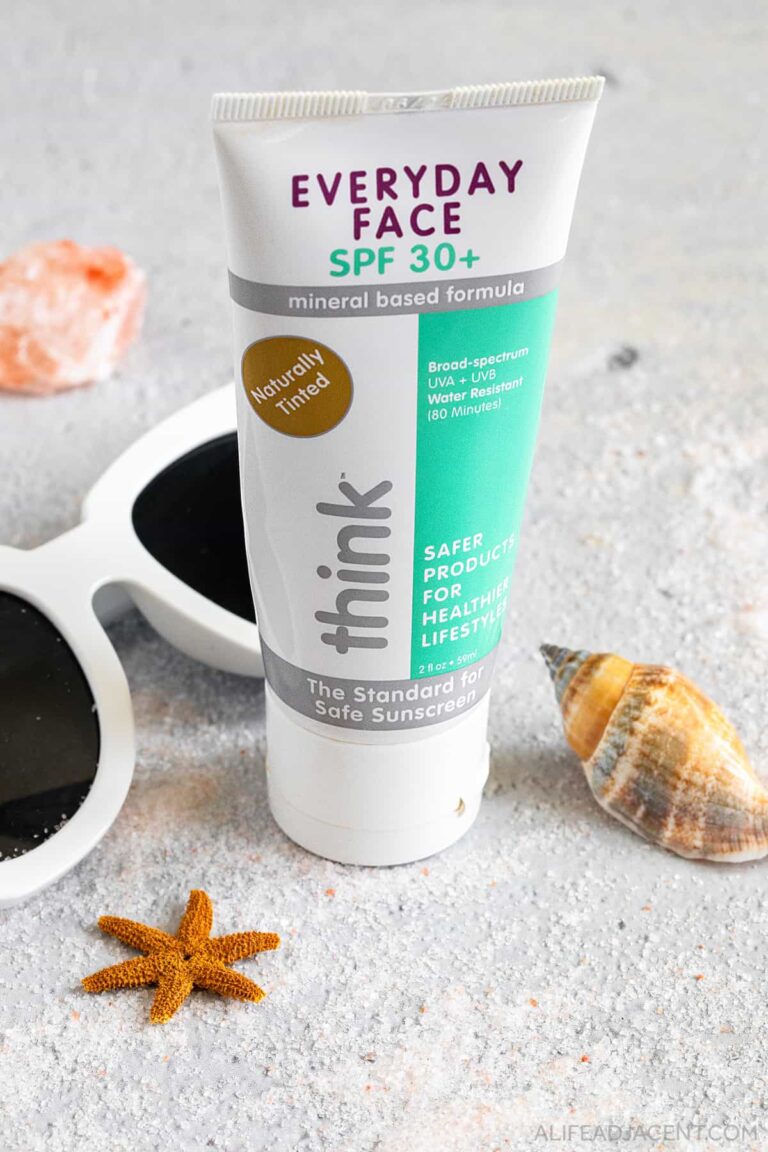 Best Non-Toxic Sunscreen Guide 2025 (Clean + Low-PUFA) - A Life Adjacent