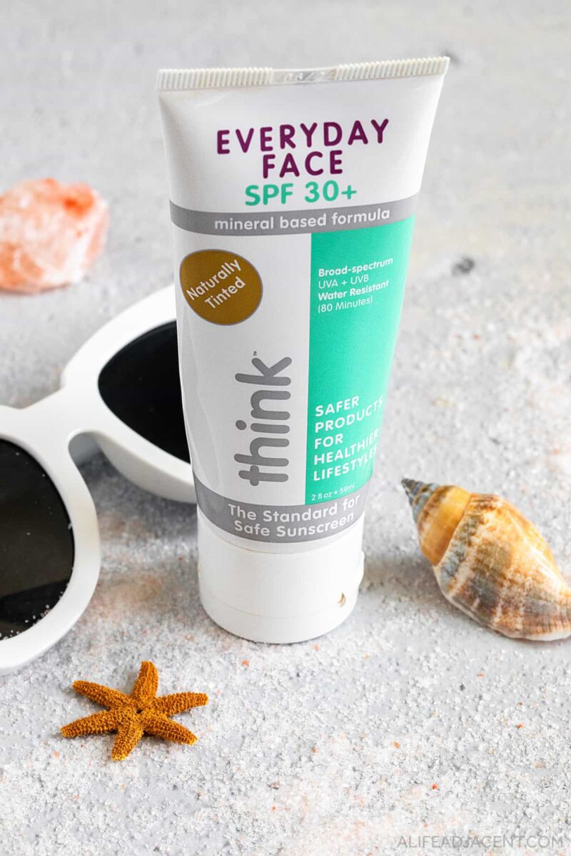 Best Non-Toxic Sunscreen Guide 2025 (Clean + Low-PUFA) - A Life Adjacent